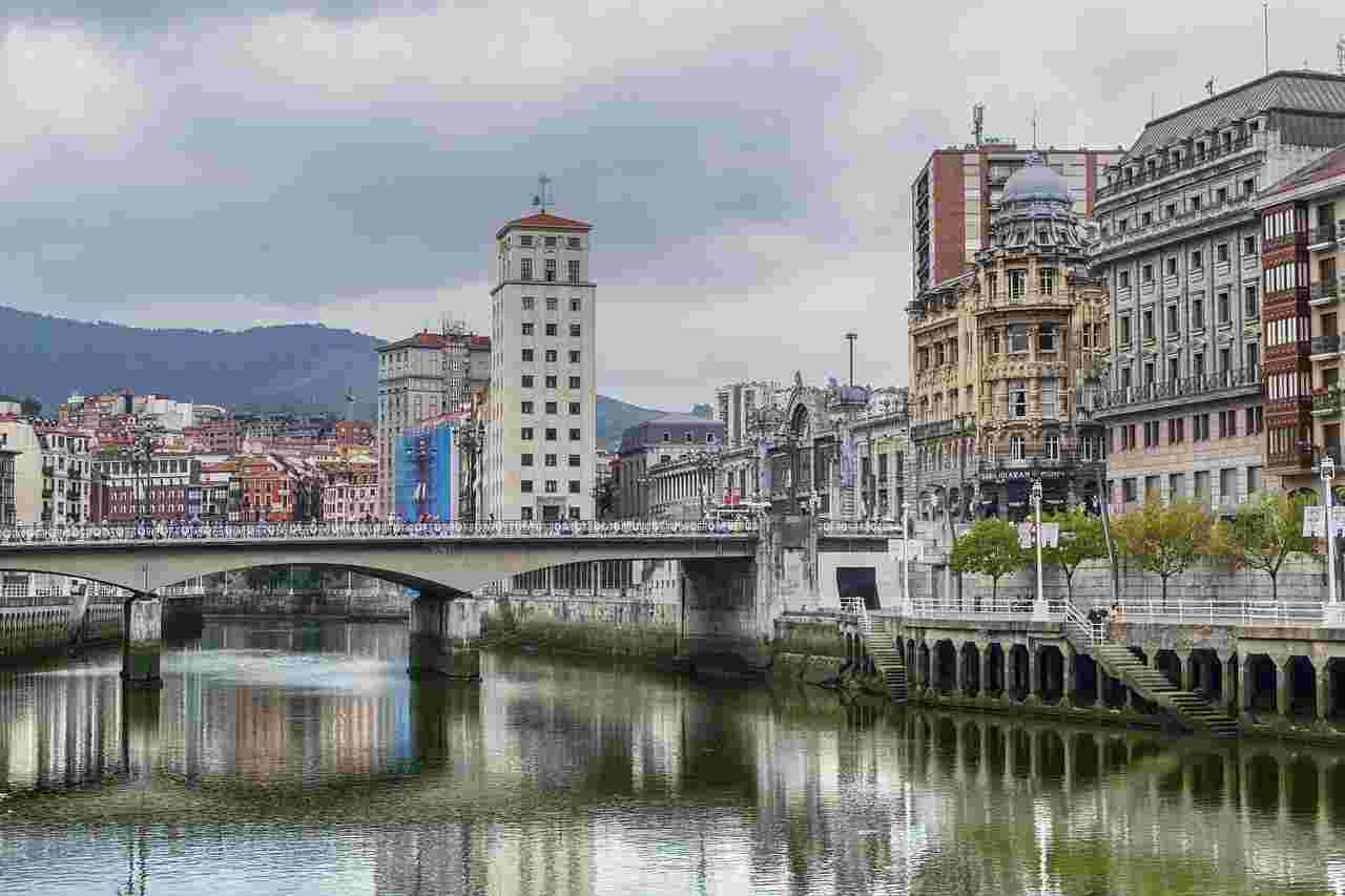 Qué ver en Bilbao: Descubre los atractivos turísticos de esta ciudad ...